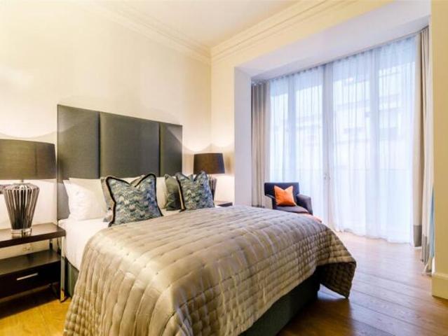 3 bedroom apartment for rent in Duke Street, Mayfair, London, W1K