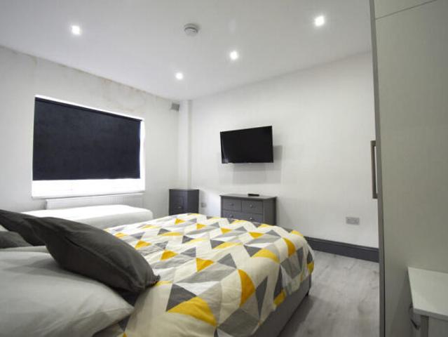 3 bedroom apartment for rent in Daventry Road, Coventry, CV3 5DP, CV3