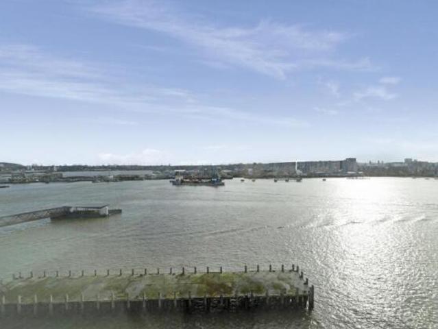 3 bedroom apartment for rent in Deanston Building, Riverscape, London, E16