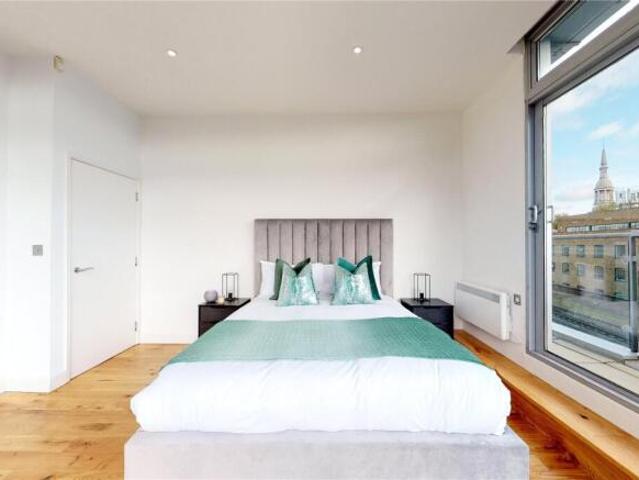 3 bedroom apartment for rent in Dereham Place, Shoreditch, London, EC2A