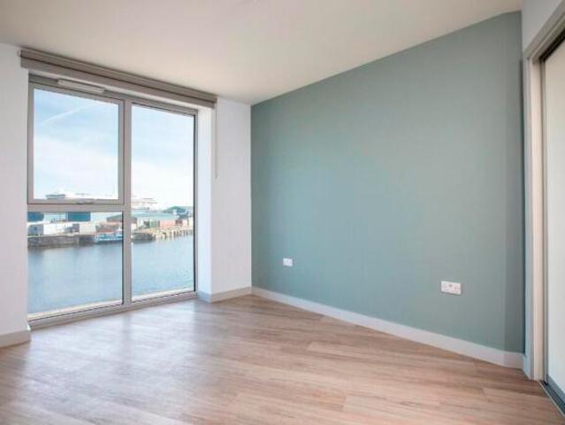 3 bedroom apartment for rent in Dockside, Edinburgh, EH6