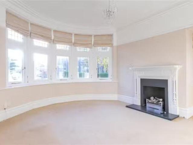 3 bedroom apartment for rent in Downleaze, Stoke Bishop, Brist.