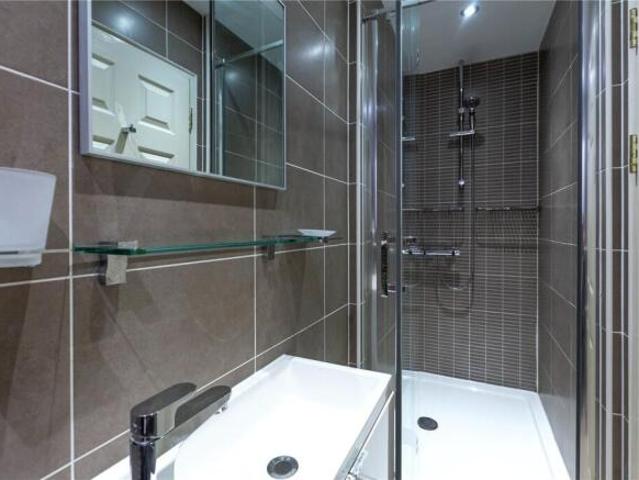 3 bedroom apartment for rent in Downleaze, Stoke Bishop, Bristol, BS9