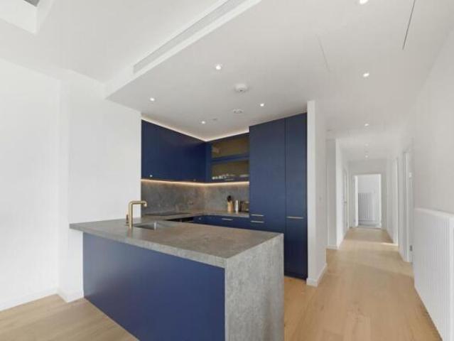 3 bedroom apartment for rent in Douglass Tower, Goodluck Hope, London, E14