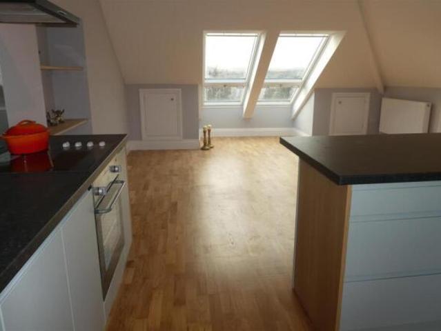 3 bedroom apartment for rent in Exeter, EX4