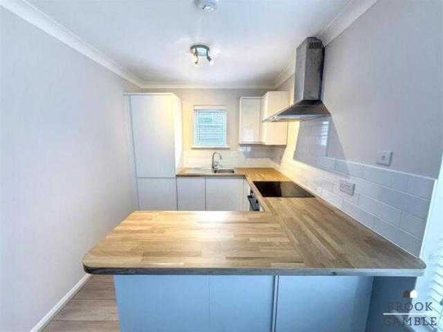 3 bedroom apartment for rent in East Dean Road, Eastbourne, BN20