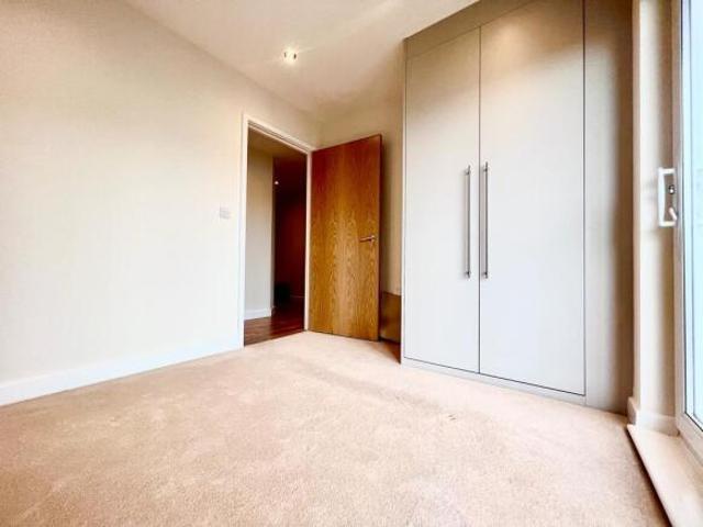 3 bedroom apartment for rent in East Drive, Colindale, London, NW9