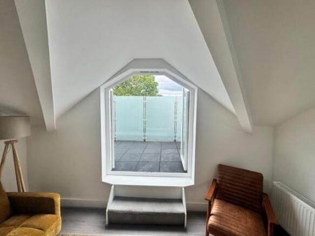 3 bedroom apartment for rent in Eardley Road, Streatham, SW16