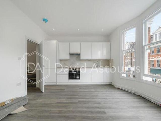 3 Bedroom Apartment For Rent In Enfield