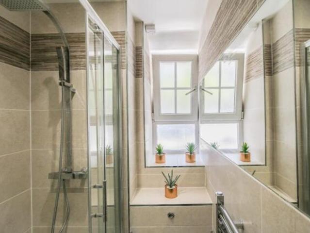 3 bedroom apartment for rent in Falmouth Road, SE1