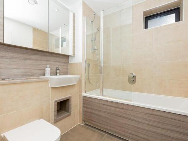 3 bedroom apartment for rent in Fishers Way, Wembley, Middlesex, HA0