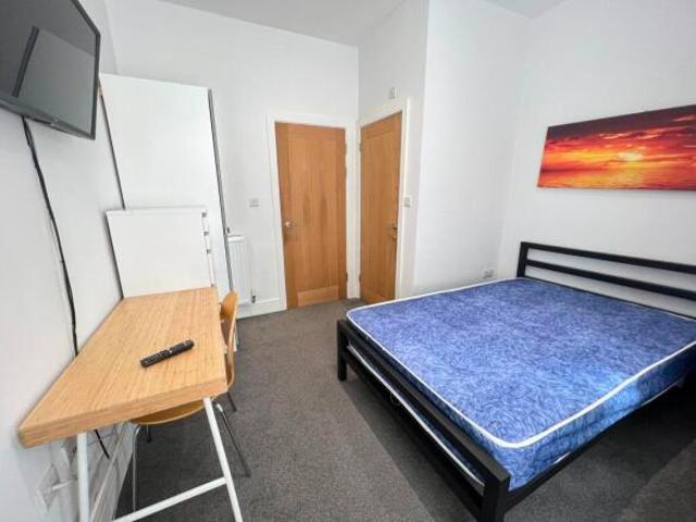 3 bedroom apartment for rent in Flat 1, Derby Road, Nottingham, NG1