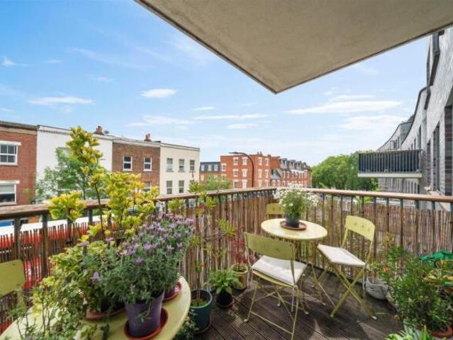 3 bedroom apartment for rent in Fortune Green Road, West Hampstead, NW6