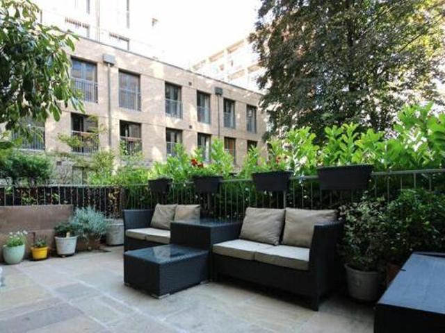 3 Bedroom Apartment For Rent In French Yard, Bristol