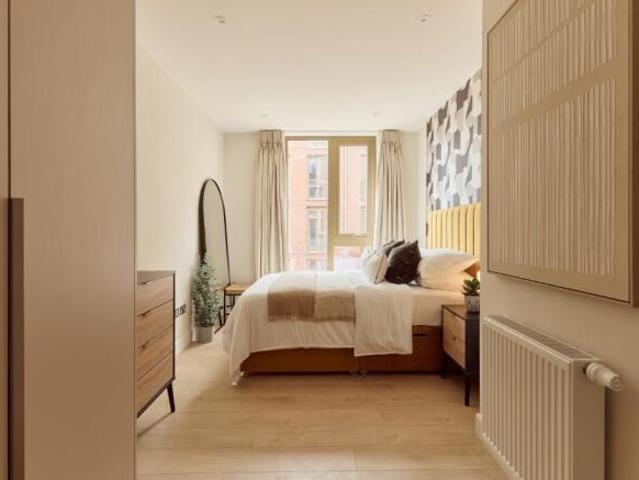 3 bedroom apartment for rent in Freer Street, Edinburgh, EH3