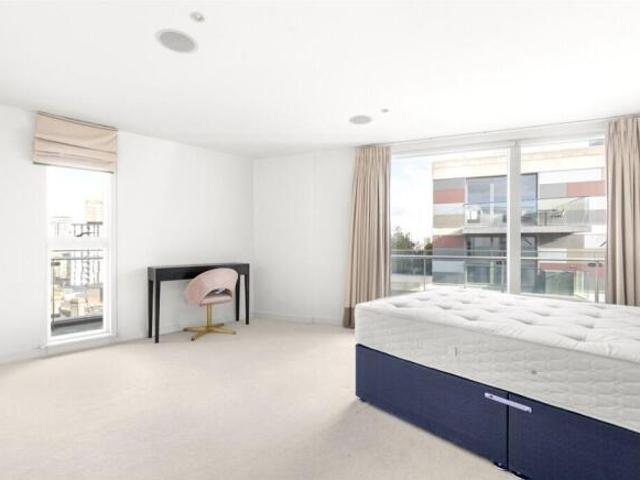 3 bedroom apartment for rent in Gatliff Road, Pimlico, London, SW1W