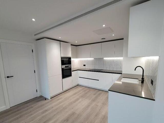 3 Bedroom Apartment For Rent In Glenthorne Road