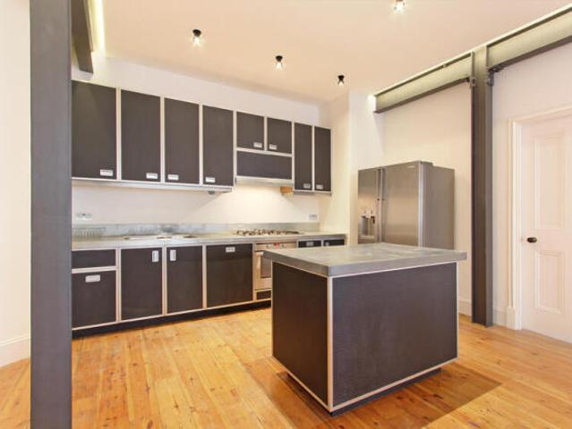 3 bedroom apartment for rent in Globe House, Crucifix Lane, London, SE1