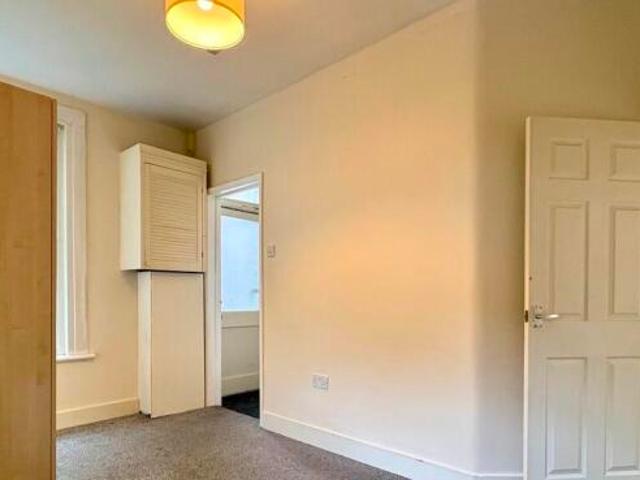 3 bedroom apartment for rent in Grange Avenue, London, N12
