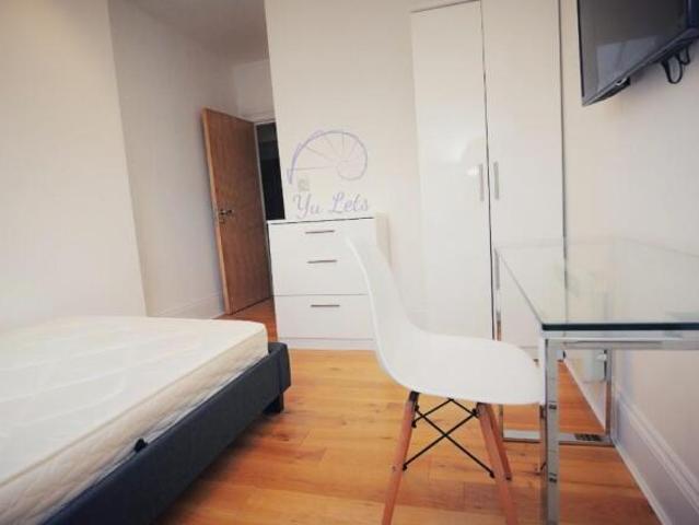 3 bedroom apartment for rent in Grainger Street, Newcastle Upon Tyne, NE1