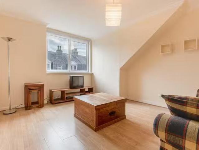 3 bedroom apartment for rent in Great Western Road, Aberdeen.