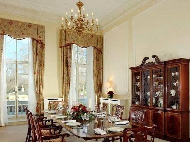 3 bedroom apartment for rent in Hyde Park Gate Kensington SW7