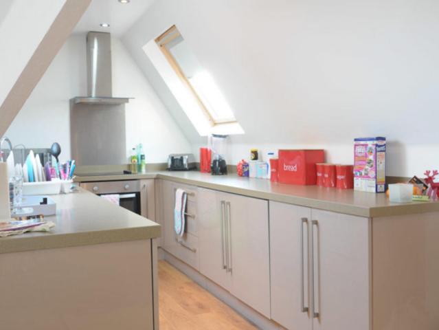 3 bedroom apartment for rent in Hyde Terrace, Leeds, West Yorkshire, LS2