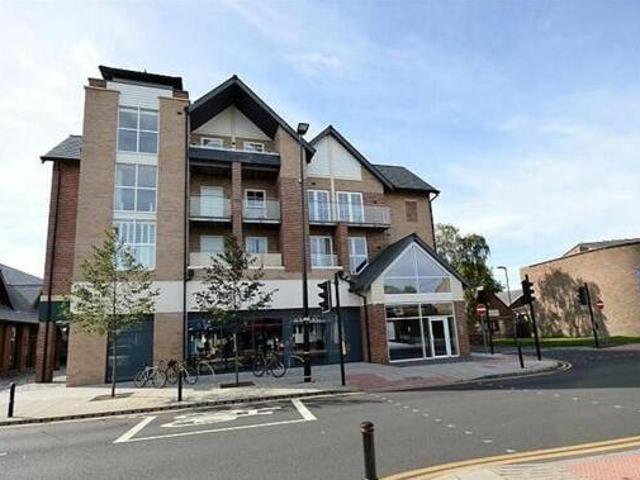 3 Bedroom Apartment For Rent In Hale Barns