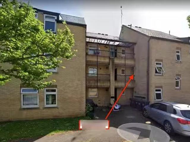 3 bedroom apartment for rent in Haltside, Hatfield, AL10
