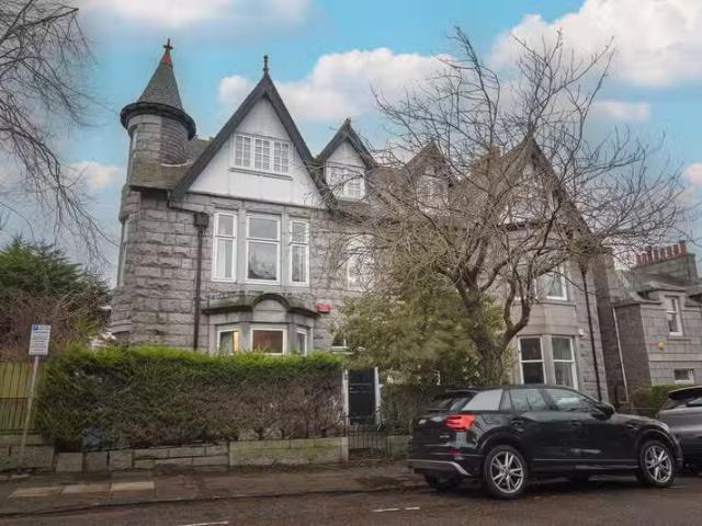 3 bedroom apartment for rent in Hamilton Place, Aberdeen, AB15