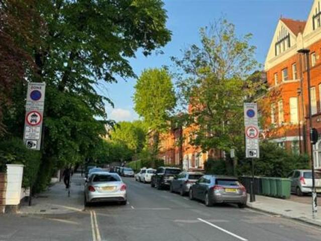 3 Bedroom Apartment For Rent In Hampstead
