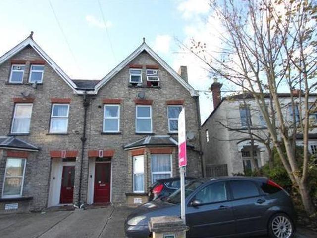3 bedroom apartment for rent in Hayes Road ClactonOnSea CO15