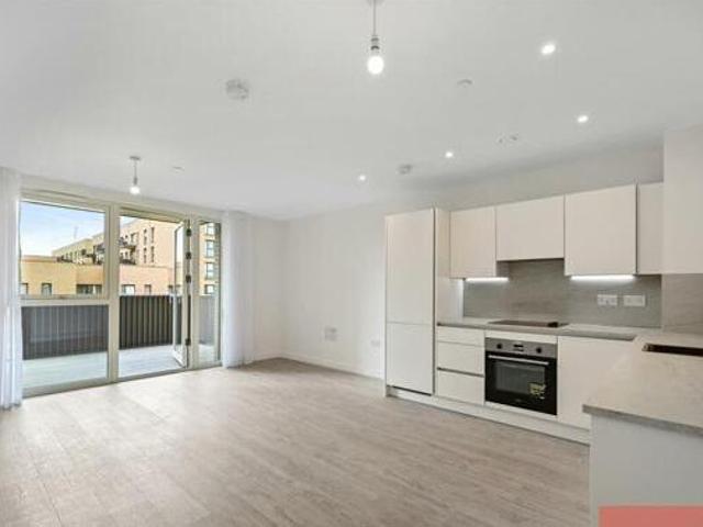 3 Bedroom Apartment For Rent In Hendon