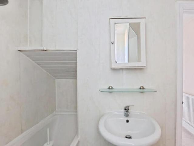 3 bedroom apartment for rent in Henrietta Street, Bath, BA2