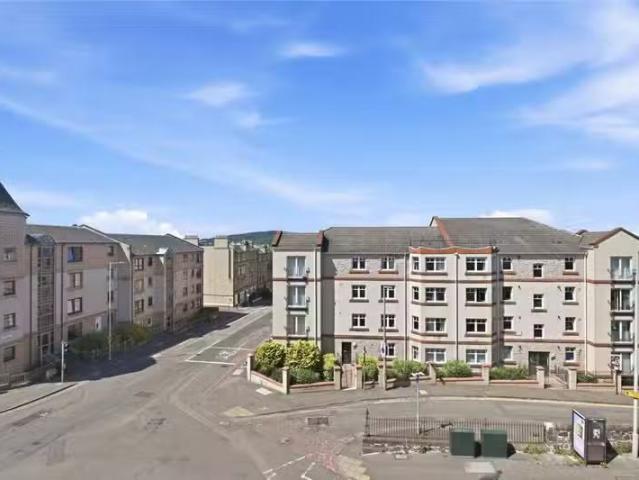 3 bedroom apartment for rent in Hermand Crescent, Slateford, E.