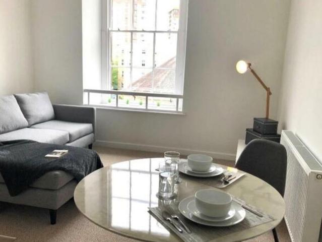 3 bedroom apartment for rent in Heritage Park, S6