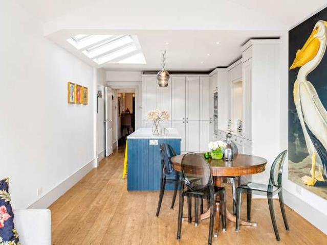 3 bedroom apartment for rent in Hertford