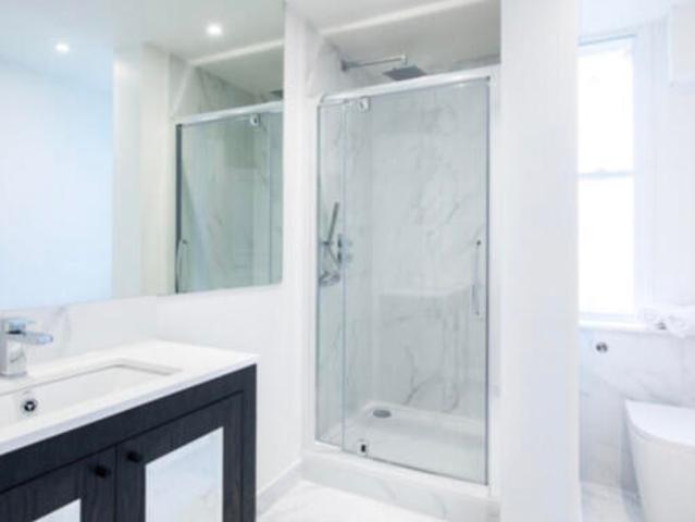 3 bedroom apartment for rent in Hill Street, London, W1J