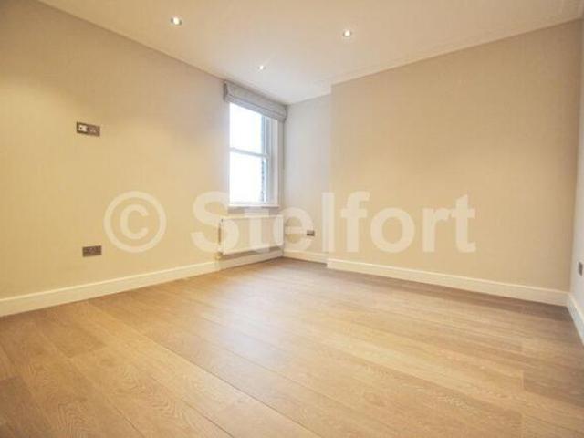 3 bedroom apartment for rent in Holloway Road, London N7