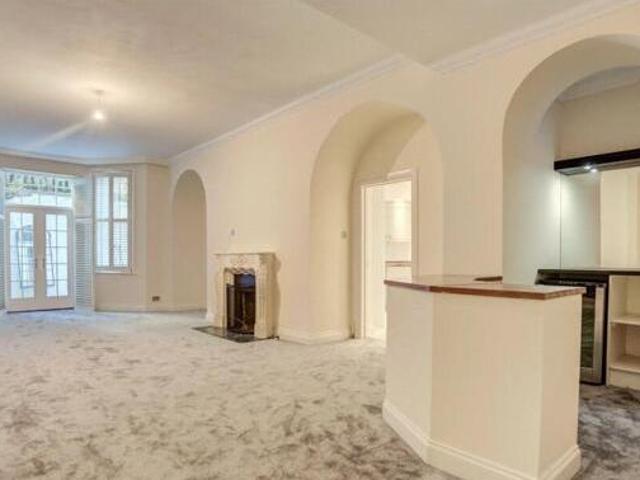 3 Bedroom Apartment For Rent In Hove