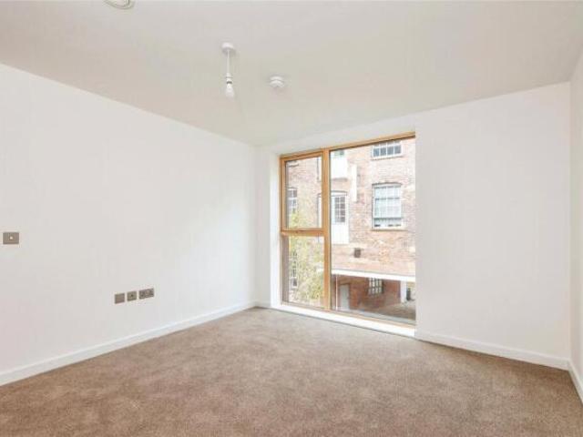 3 bedroom apartment for rent in Ironworks, Foundry Side, Leeds, LS11