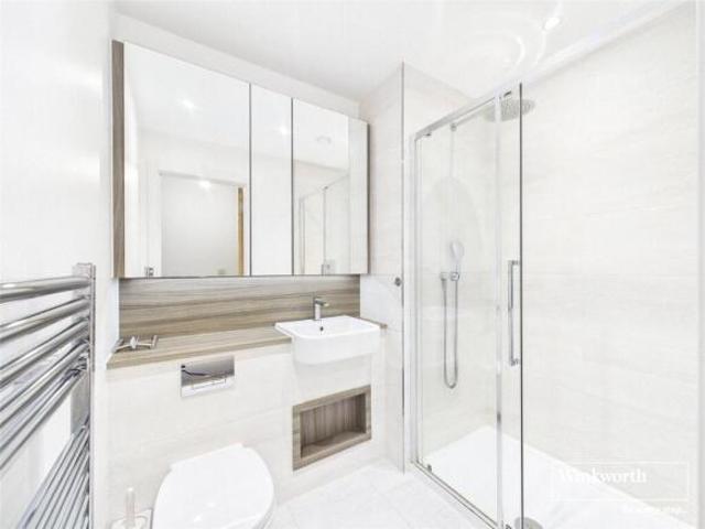 3 bedroom apartment for rent in Javelin House, 61 Lismore Boulevard, Colindale, NW9