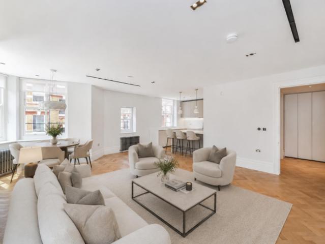 3 bedroom apartment for rent in Kensington Court, Kensington, W8