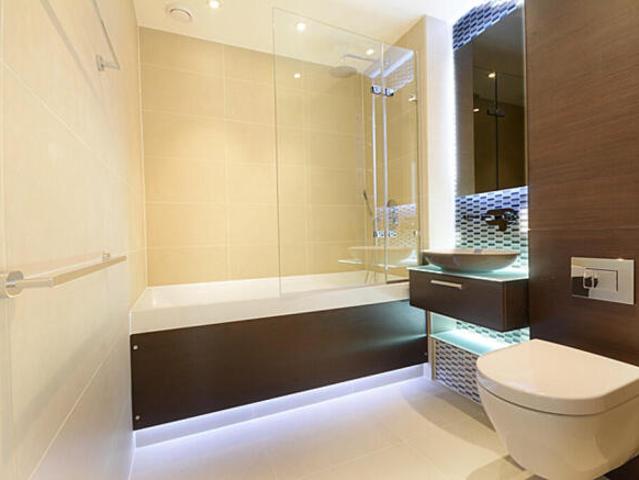 3 bedroom apartment for rent in Kensington Apartments, Aldgate, E1