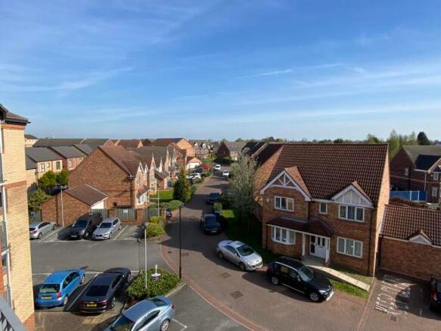 3 bedroom apartment for rent in Kentmere Drive, Lakeside, DN4