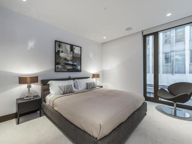 3 bedroom apartment for rent in Kings Gate Walk London SW1E