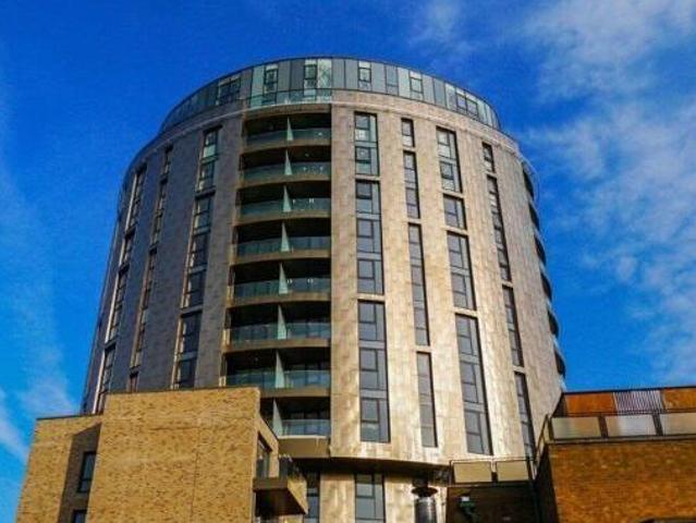 3 Bedroom Apartment For Rent In Kingsland High Street, London
