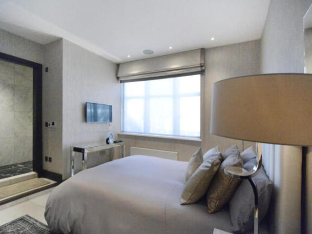 3 bedroom apartment for rent in Knightsbridge, London, SW1X