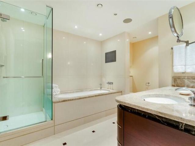 3 bedroom apartment for rent in Knightsbridge, London, SW7