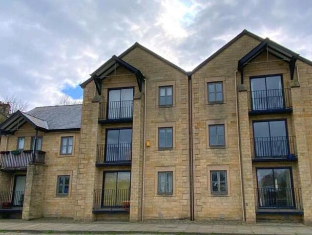 3 Bedroom Apartment For Rent In Lancaster